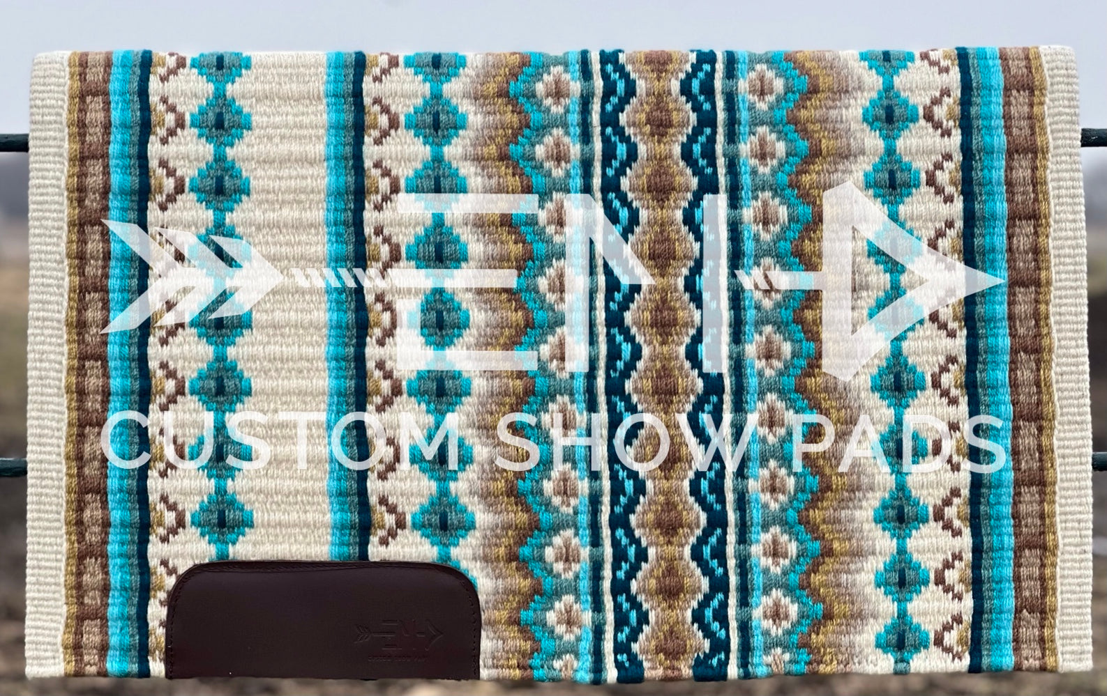 Easy on the eyes – EM Custom Show Pads