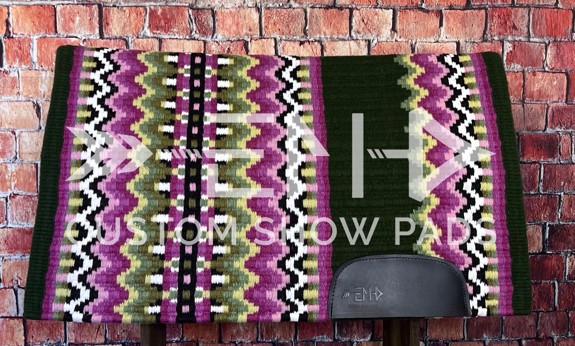 It’s a vibe – EM Custom Show Pads